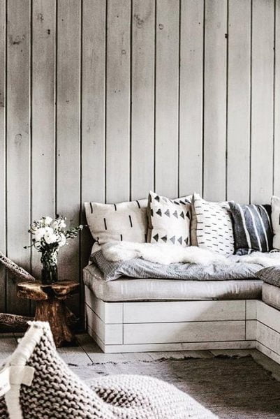 25 Most Charming Rustic Coastal Decor Ideas