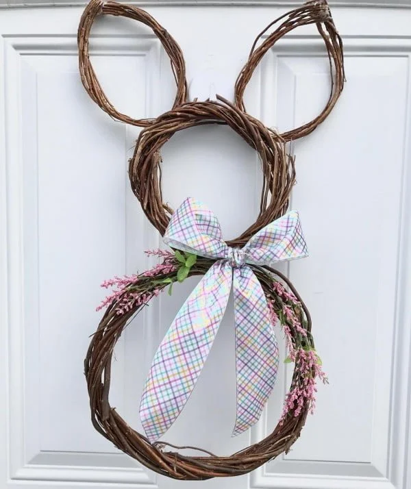 56 Gorgeous DIY Easter Wreath Ideas to Jump Start Your Decor
