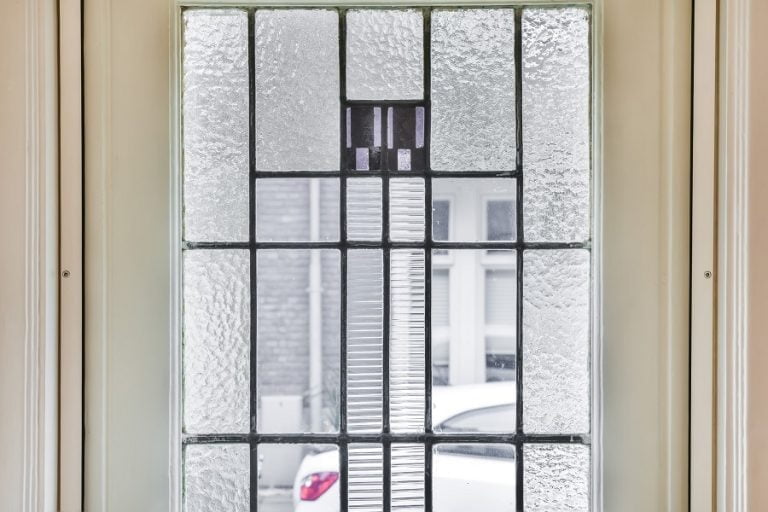 How to Give Windows Privacy Without Blinds [16 Ways]