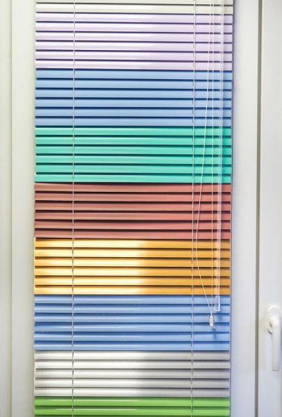 16 Stylish Window Blinds Ideas for Bedroom