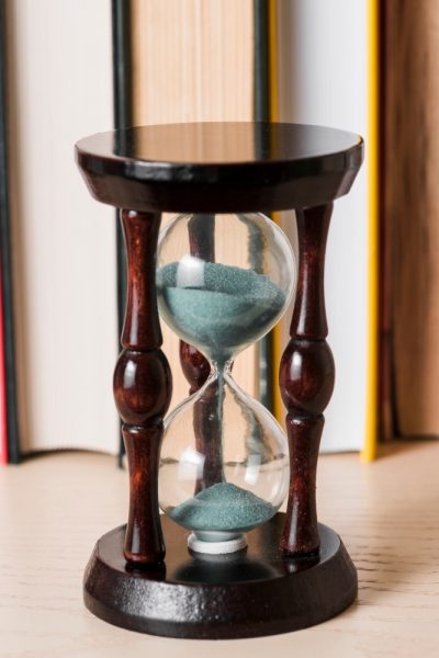 19 Wall Clock Alternatives for Timeless Decor