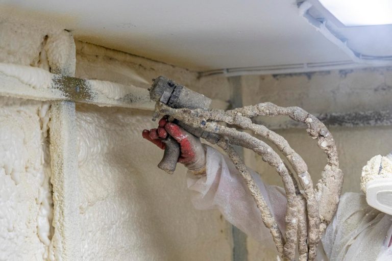 20 Best Eco-Friendly and Efficient Alternatives to Fiberglass Insulation