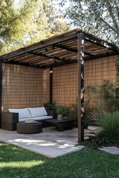 38 Backyard Privacy Walls to Transform Your Outdoor Oasis