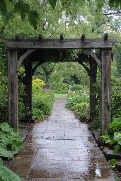 45 Garden Entrance Ideas That Set the Scene for Your Oasis