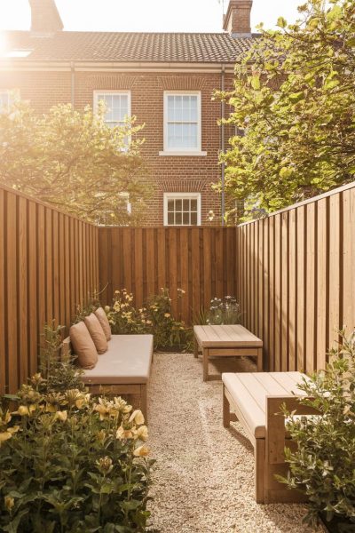 32 Townhouse Garden Ideas That Maximize Greenery