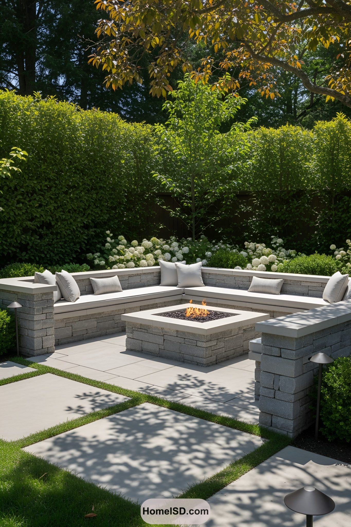 22 Outdoor Fire Pit Seating Ideas to Ignite Fun and Warmth