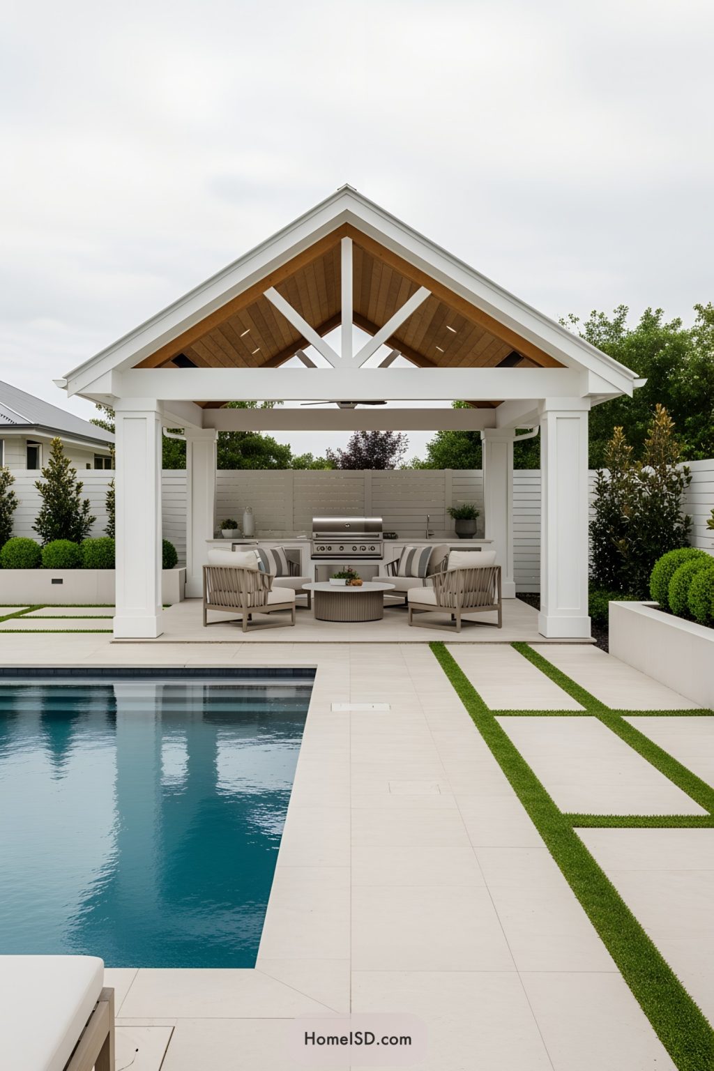 19 Modern Pool Designs That Make Waves in Trends