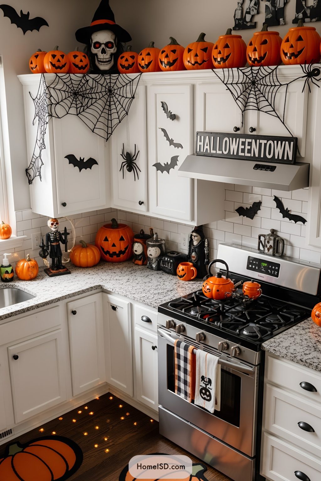 22 Halloween Kitchen Decor Ideas That Are Frighteningly Fabulous