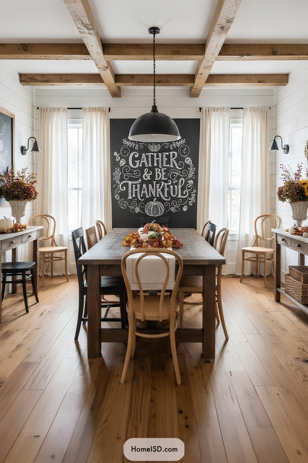 17 Thanksgiving Chalkboard Art Ideas That Gobble Up Attention